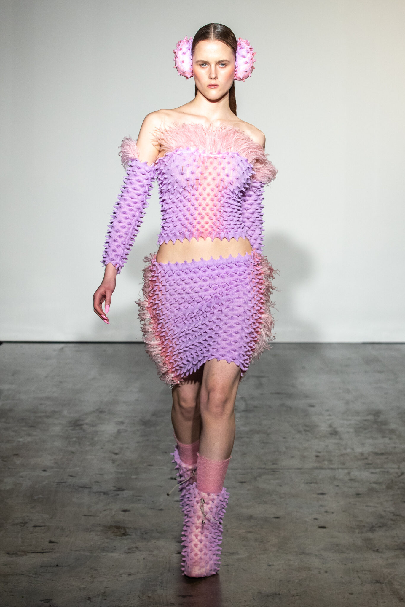 CHET LO - Fashion East